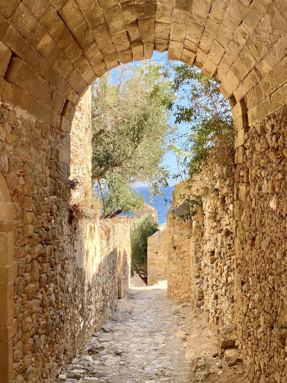Μονεμβασιά: Ταξίδι με χρονομηχανή... - I-DISCOVER